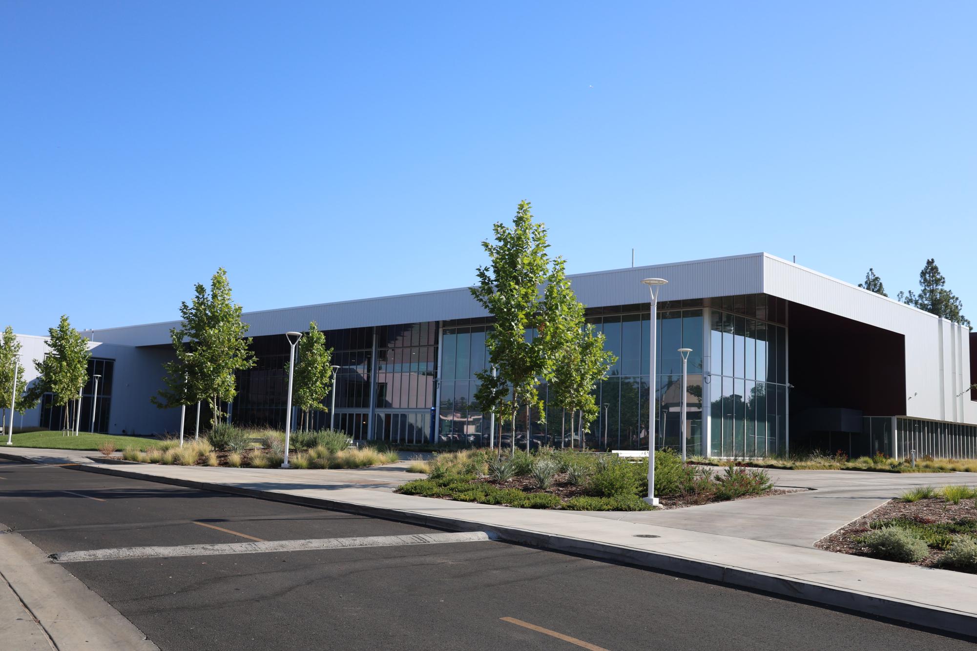 American River College Opens New Career Technical Education Building ...